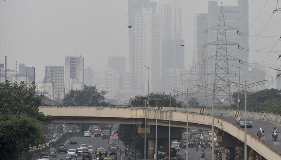Maximum temperature drops in Mumbai; air quality remains poor | Mumbai news