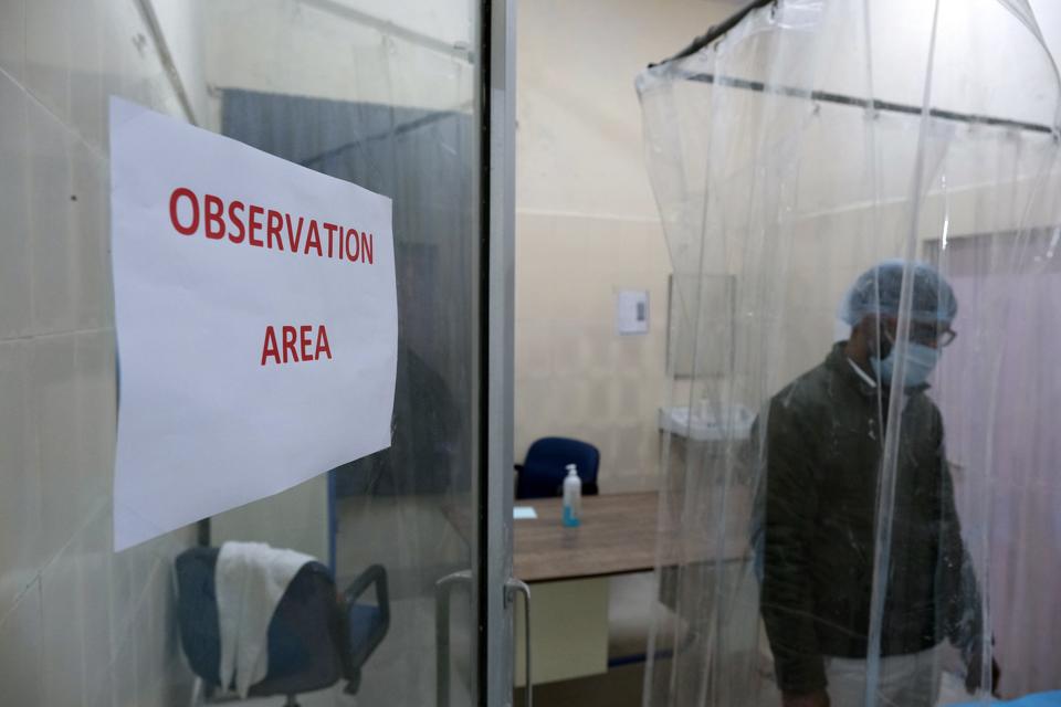 Social distancing signs, badges for officers: States, UTs gear up for ...