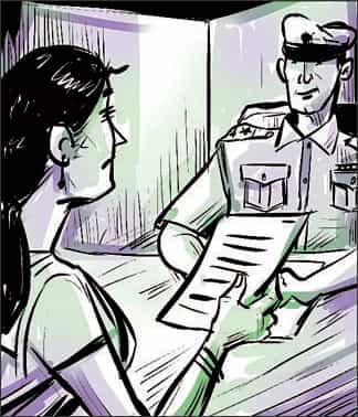 Married woman in police station to file complaint alleges cop molested ...