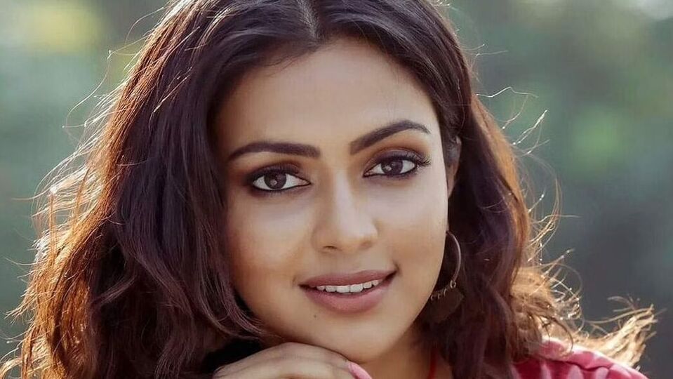 Amala paul glamorous album: நடிகை அமலாபால் கண்கவர் படங்கள்