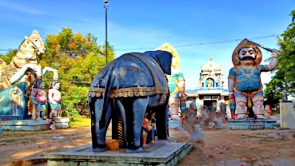 கேலி செய்த ஆங்கிலேயரைக் கொன்ற கல் யானை!