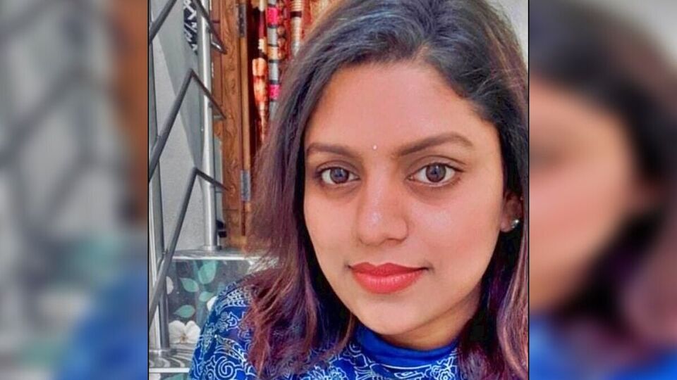 Lyricist Kabilan Daughter Died:பாடலாசிரியர் கபிலன் மகள் தூக்கிட்டு ...