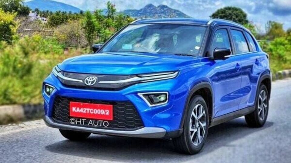 Toyota Hyryder deliveries : டொயோட்டா ஹைரைடர் டெலிவரி தொடக்கம்!