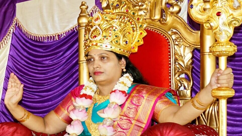 Annapurani Advice:‘உயிரோடு இருக்கும் போதே மரணிக்க வேண்டும்’ அன்னபூரணி ...