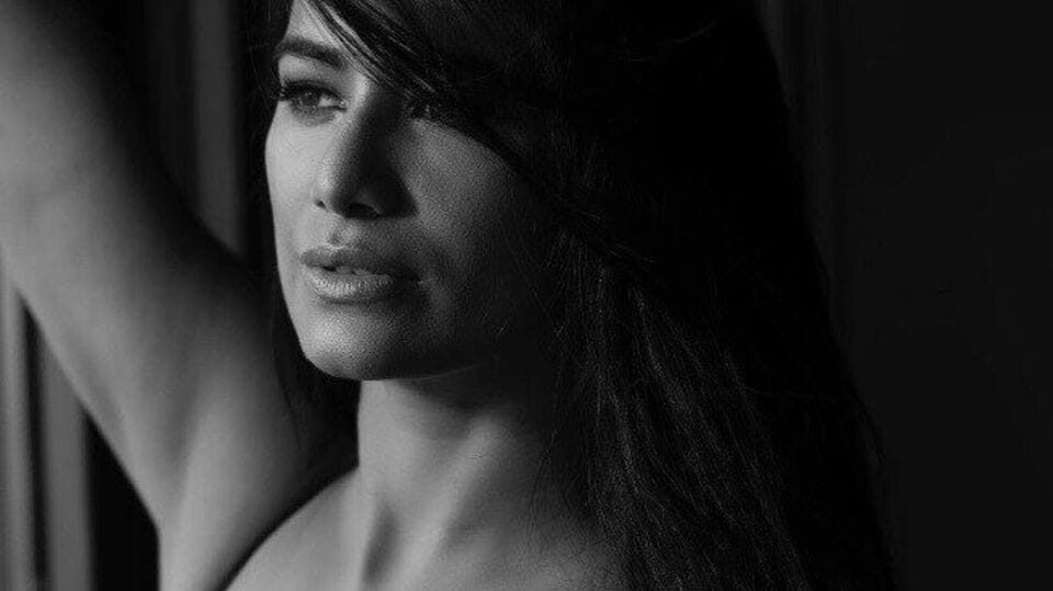 Poonam Pandey Hot Pics:புத்தாண்டில் ரசிகர்களுக்காக பூனம் பாண்டே அதிரடி ...