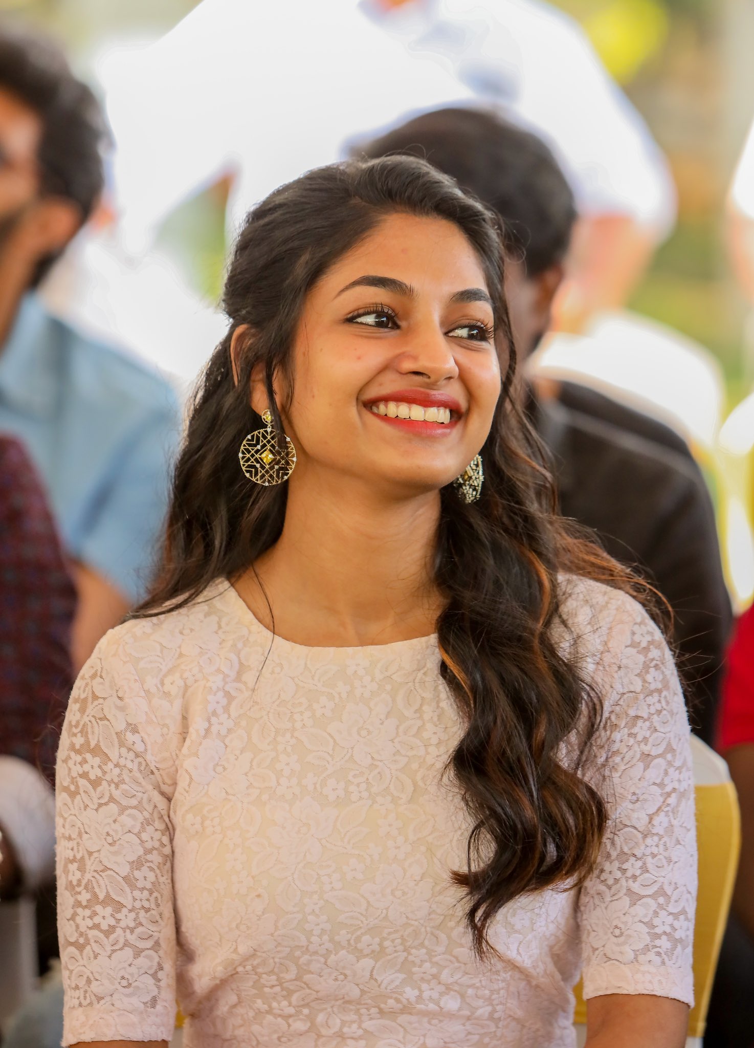 Actress Ivana Photos: அழகி இவானாவின் பிக்ஸ்!-here we will see beautiful ...