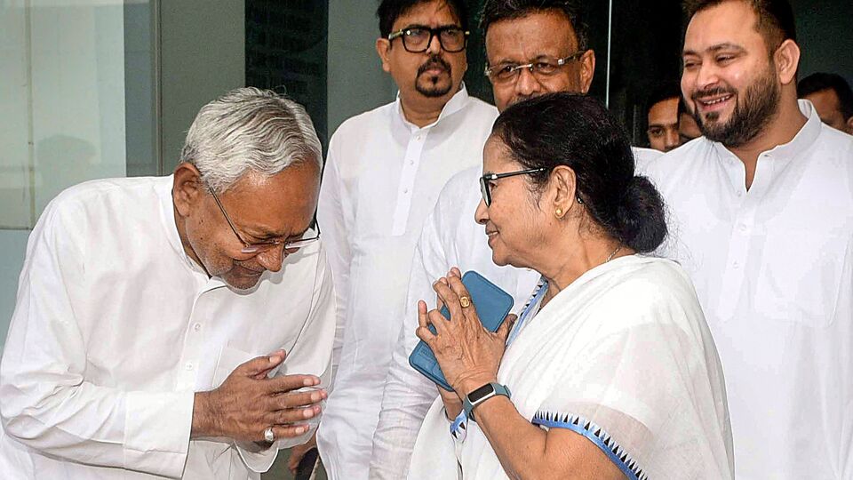 ‘எந்த ஈகோவும் இல்ல.. பாஜக.,வை பூஜ்ஜியமாக்க ஒன்றிணைவோம்’ நிதிஷ், தேஜஸ்வி ...