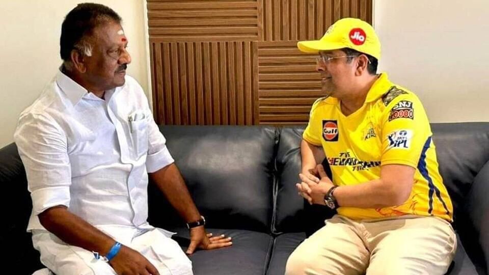 OPS Meets Sabareesan: ஐபிஎல் கிரிக்கெட் பார்க்க வந்த கேப்பில் திடீரென ...