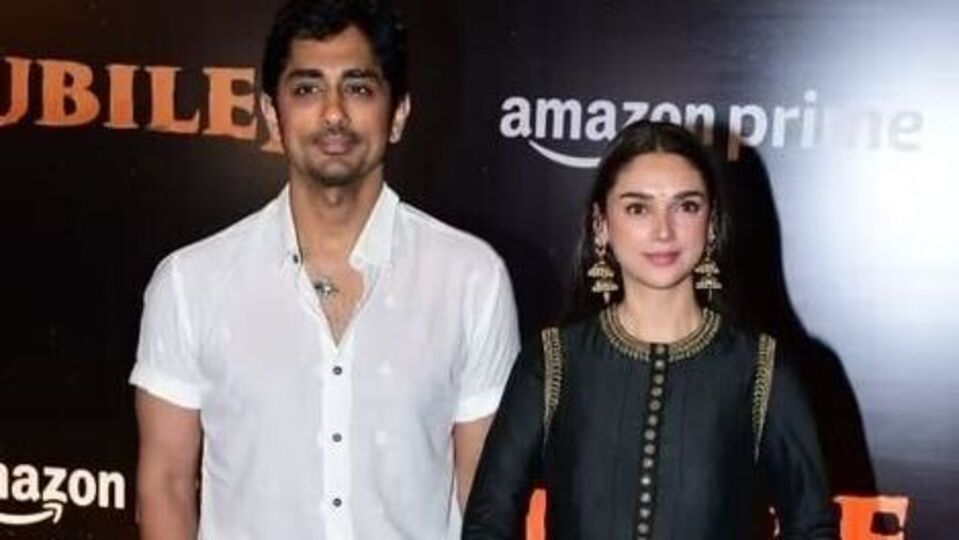 Watch Video: அதிதியுடனான காதலை உறுதிபடுத்திய சித்தார்த் - வைரலாகும் வீடியோ!