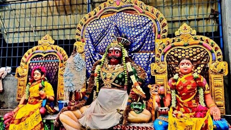 Aadi Worship : ஆடிமாதம் குலதெய்வ வழிபாடு நல்ல பலன்களை தரும்!