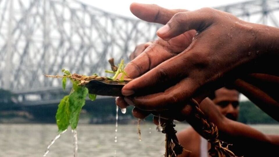 Pithru Rare Yogam : பித்ருகளால் அடிக்கப்போகுது யோகம், எந்த ராசிகளுக்கு ...