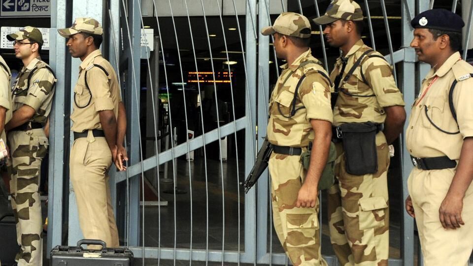 CISF Head Constable Recruitment: 215 காலிப் பணியிடங்கள்.. சிஐஎஸ்எஃப் தலைமைக் காவலர் பணிக்கு ...