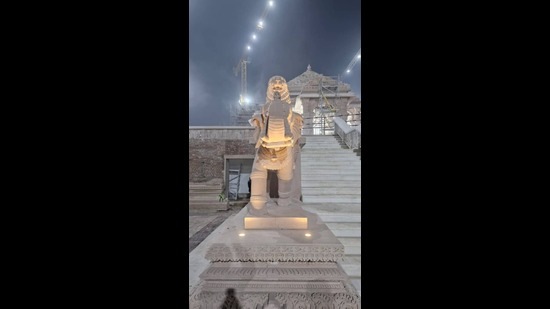 Ayothi Ram Temple : அயோத்தி ராமர் கோயிலின் நிறுவப்பட்டுள்ள அனுமன் ...