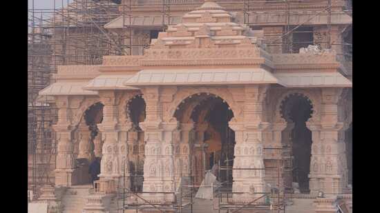 Ayothi Ram Temple : அயோத்தி ராமர் கோயிலின் நிறுவப்பட்டுள்ள அனுமன் ...