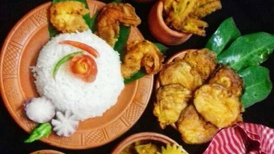 Food Vastu Shastra Tips: எந்த திசையில் அமர்ந்து சாப்பிட்டால் செல்வ ...