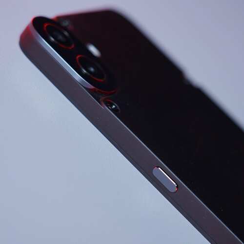 CMF Phone 1 - Price in India (January 2026), Full Specs, Comparison (HT ...