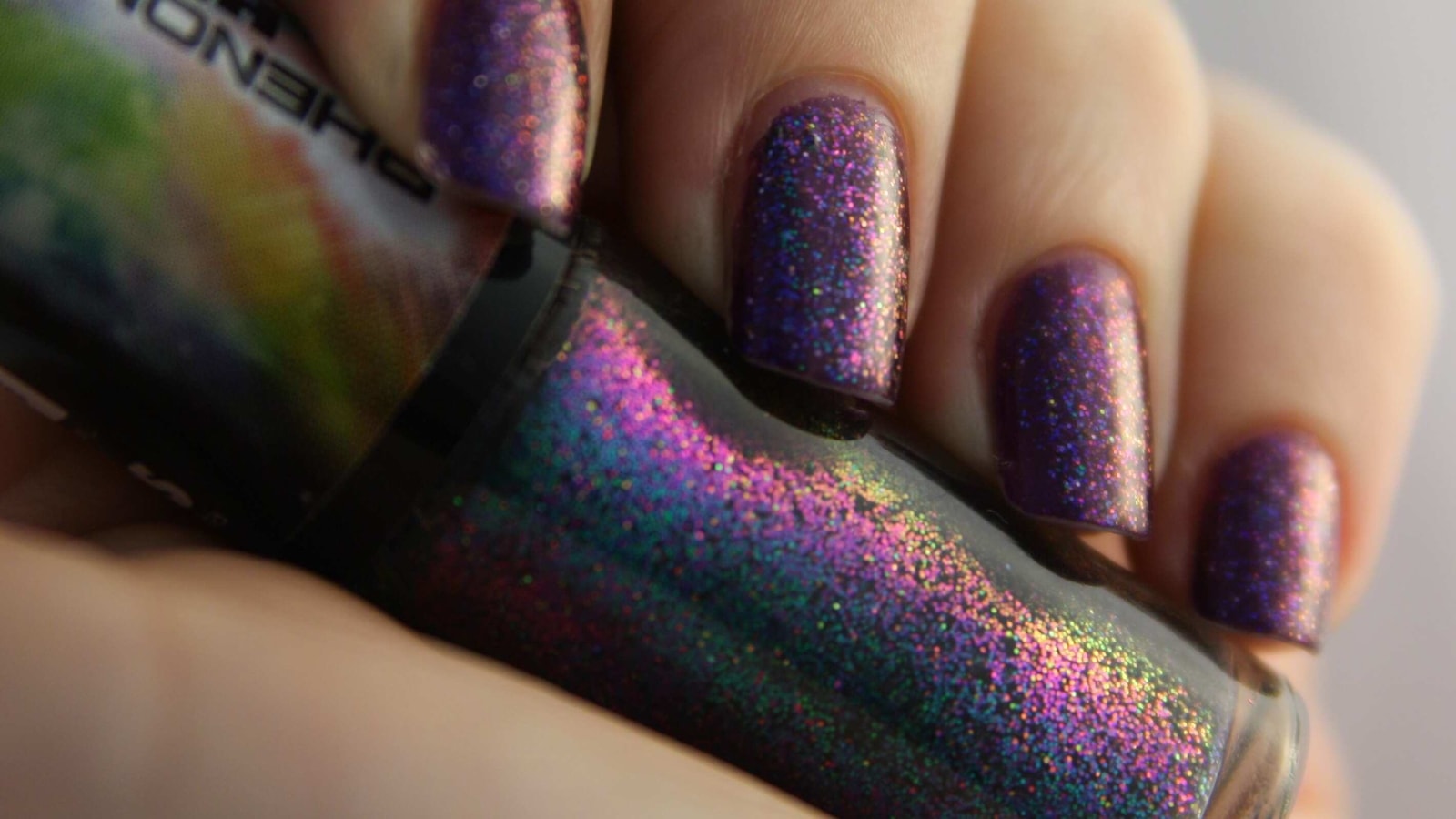 Nail polish on screws: Linux laptop vendors have a cool hack to protect ...