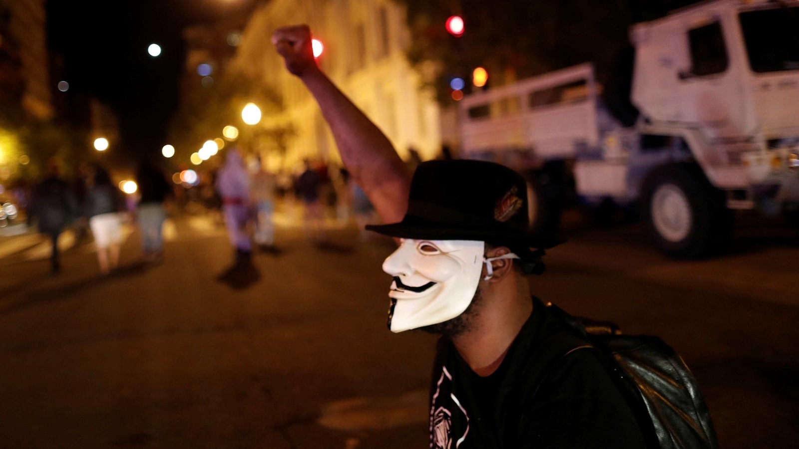 Twitter suspends hundreds of accounts tweeting #dcblackout during ...