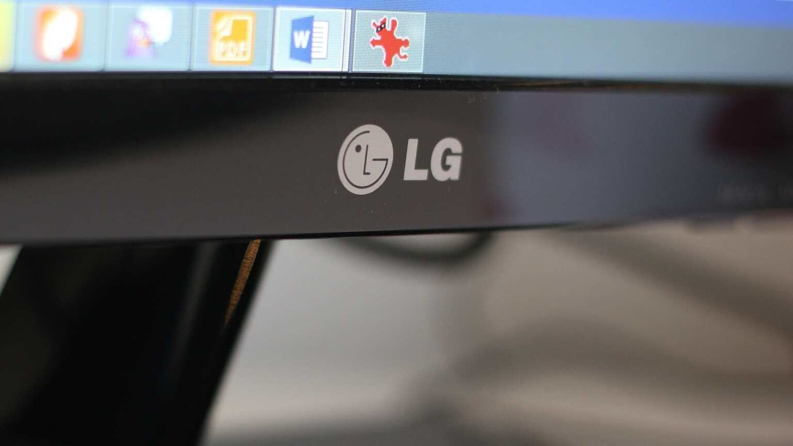 LG Uplus to launch AR glasses this year | Wearables News (HT Tech)