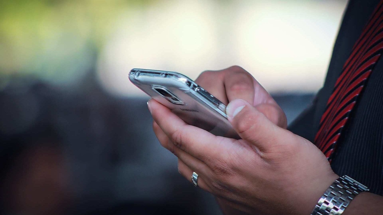 Affle India to buy 8% stake in smartphone operating system, Indus OS ...