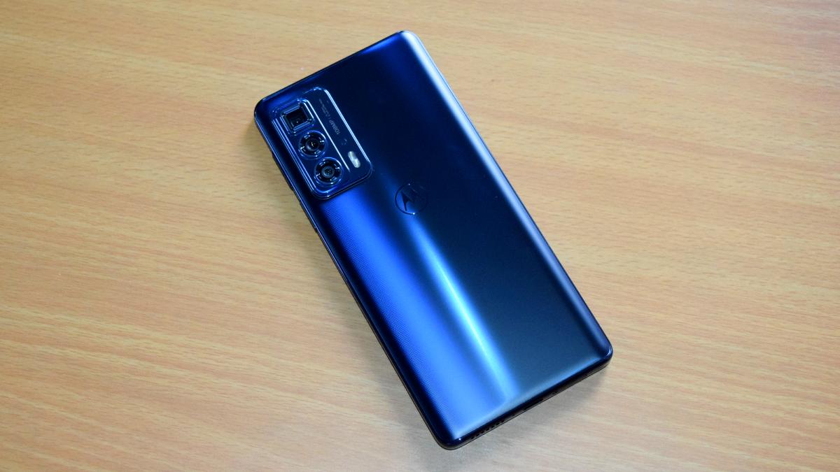 Motorola Edge 20 Pro first impressions: KING of specs | Mobile News (HT ...
