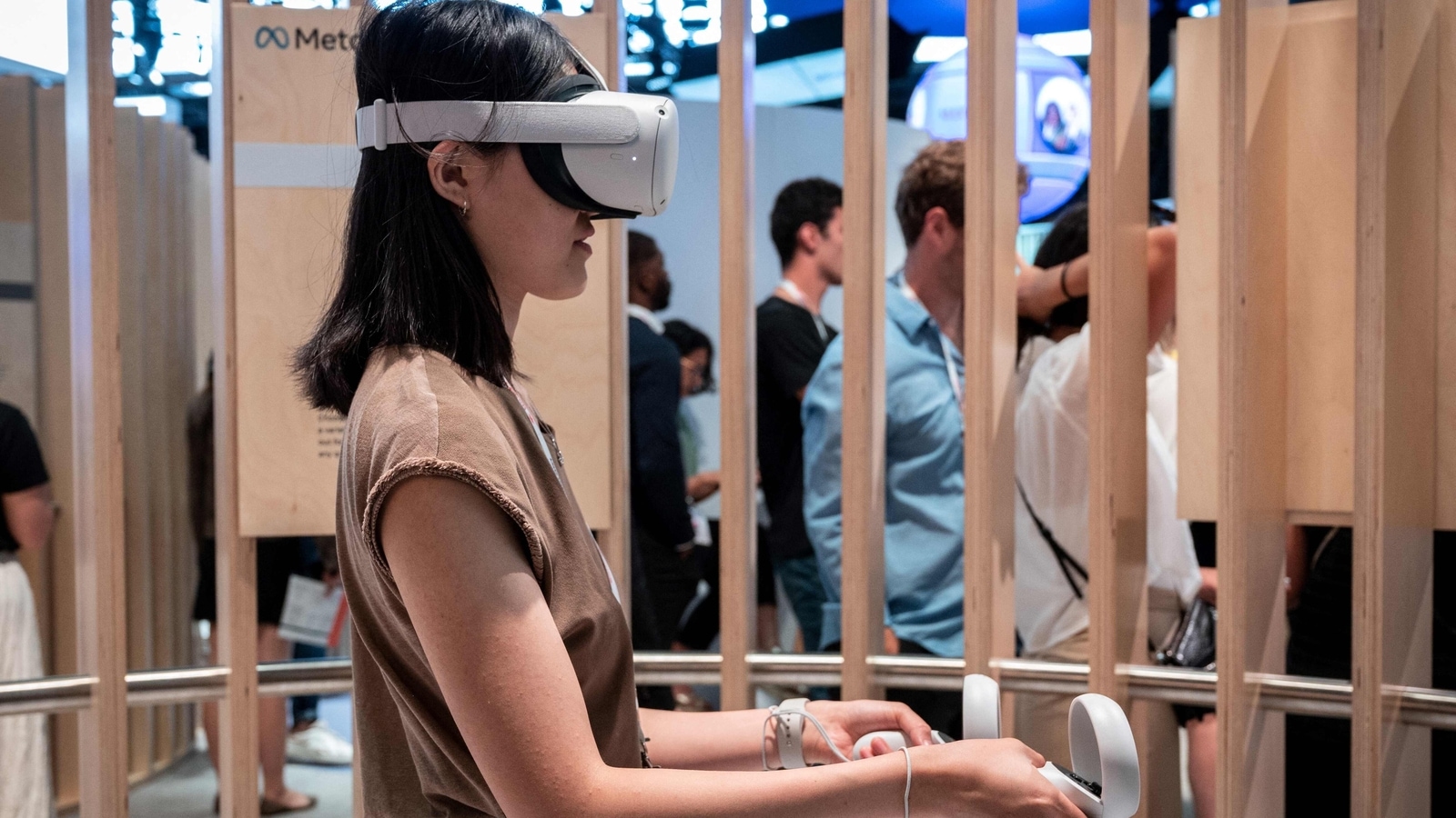 New Meta Virtual Reality Headset to be called the ‘Meta Quest Pro ...