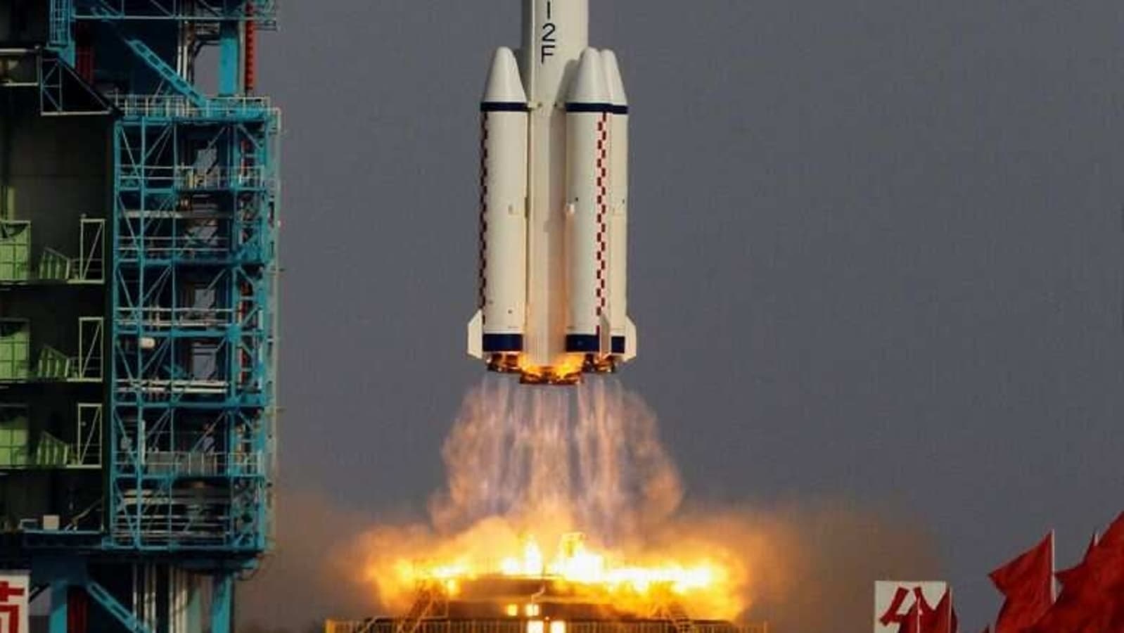 Chinese Space Rocket DebrisExpected to Crash to Earth Saturday | Tech ...