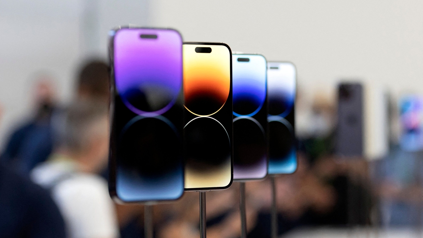 Big Setback for Apple; iPhone Supply Chain Takes Hit From China's Covid ... Big Setback for Apple; iPhone Supply Chain Takes Hit From China's Covid ...