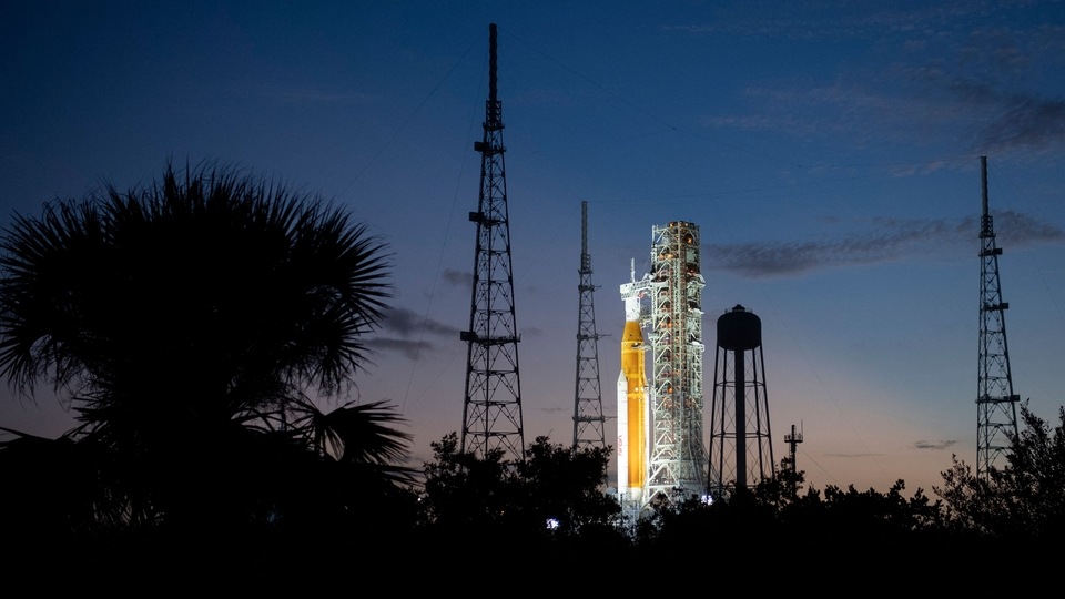 NASA Artemis moon rocket suffered no major damage from Hurricane Nicole ...