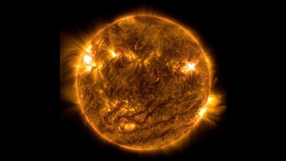 Solar Flare Erupts On Sun Detects NASA Blackouts Over Australia Solar Flare Erupts On Sun Detects NASA Blackouts Over Australia