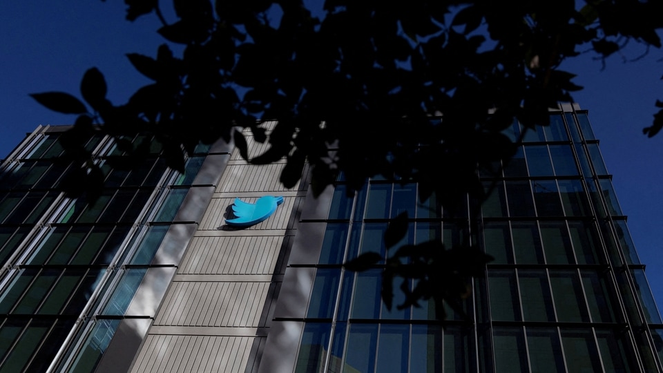 Twitter's suspension of journalists' accounts draws global backlash ...