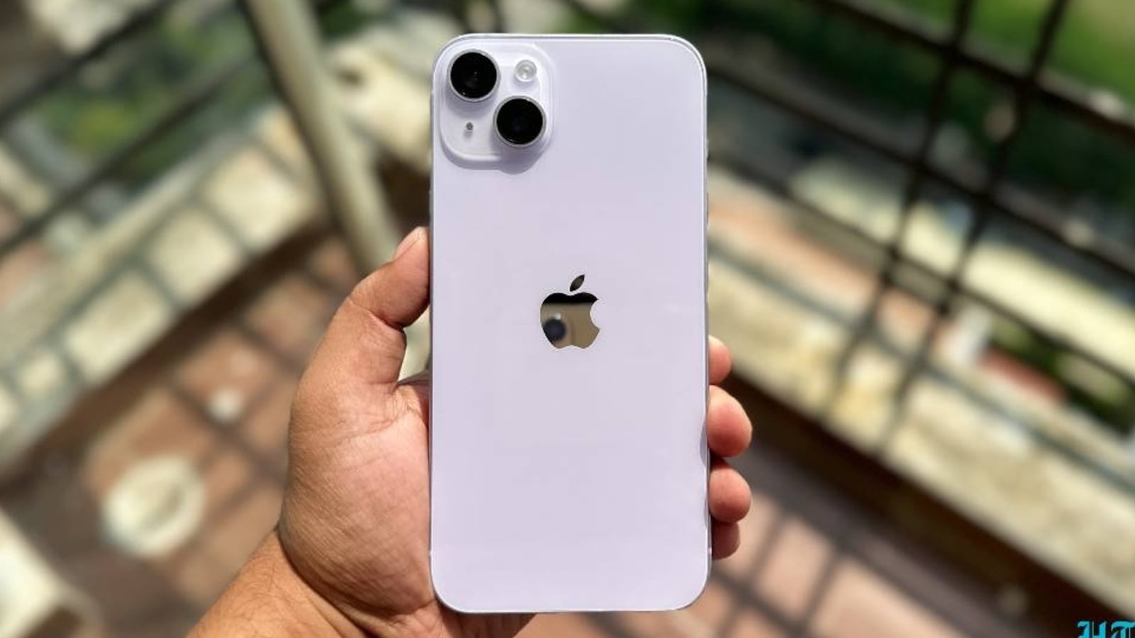 Buying an iPhone 13 or iPhone 12? Know top money-saving tips while ...