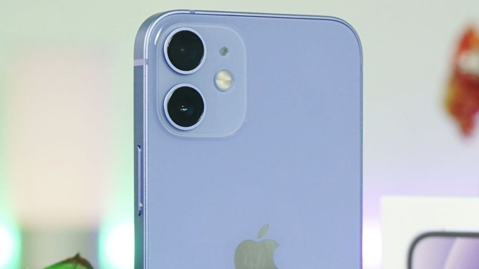 Check out this amazing iPhone 12 deal on Amazon! Find out the price you ...