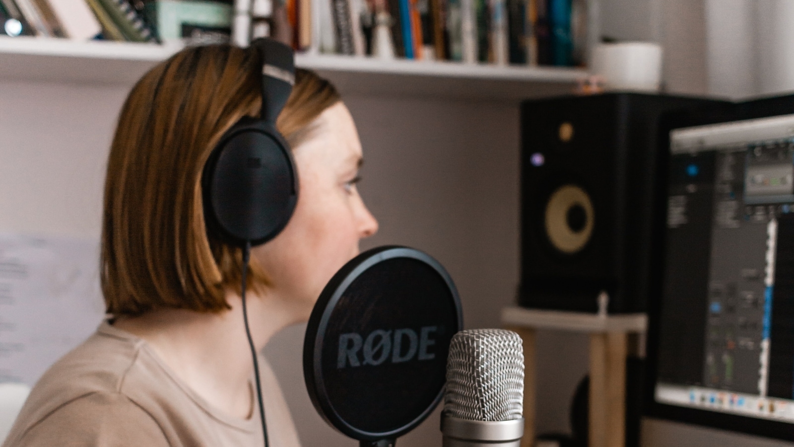 Tune in to the top 5 podcasts for e-learning professionals