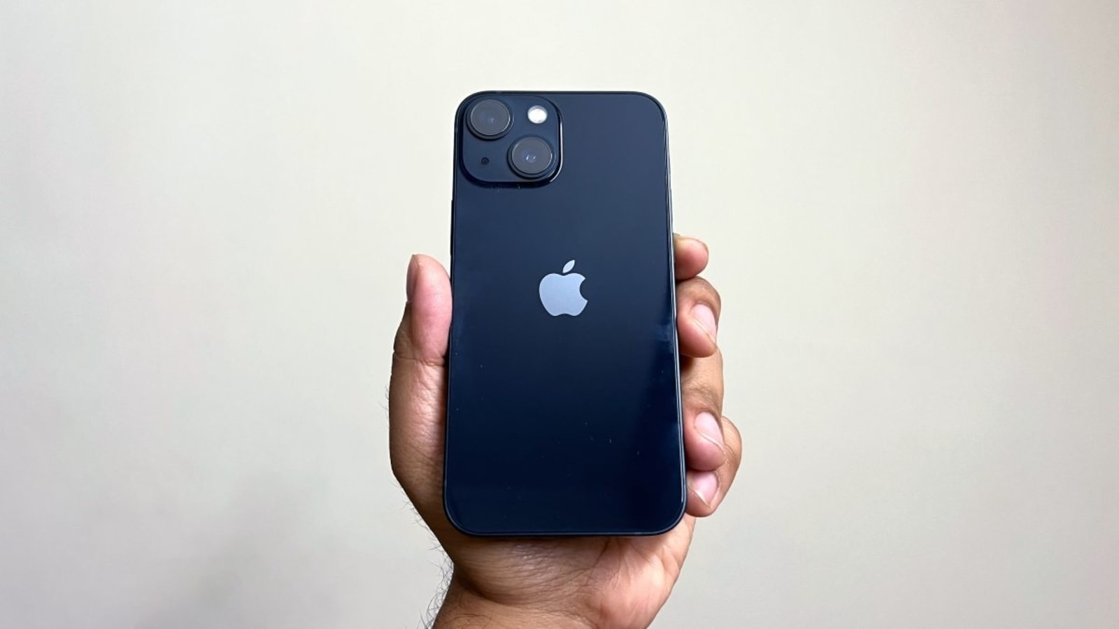 Surreal deal! iPhone 13 price cut by 15% on Flipkart; check deal details