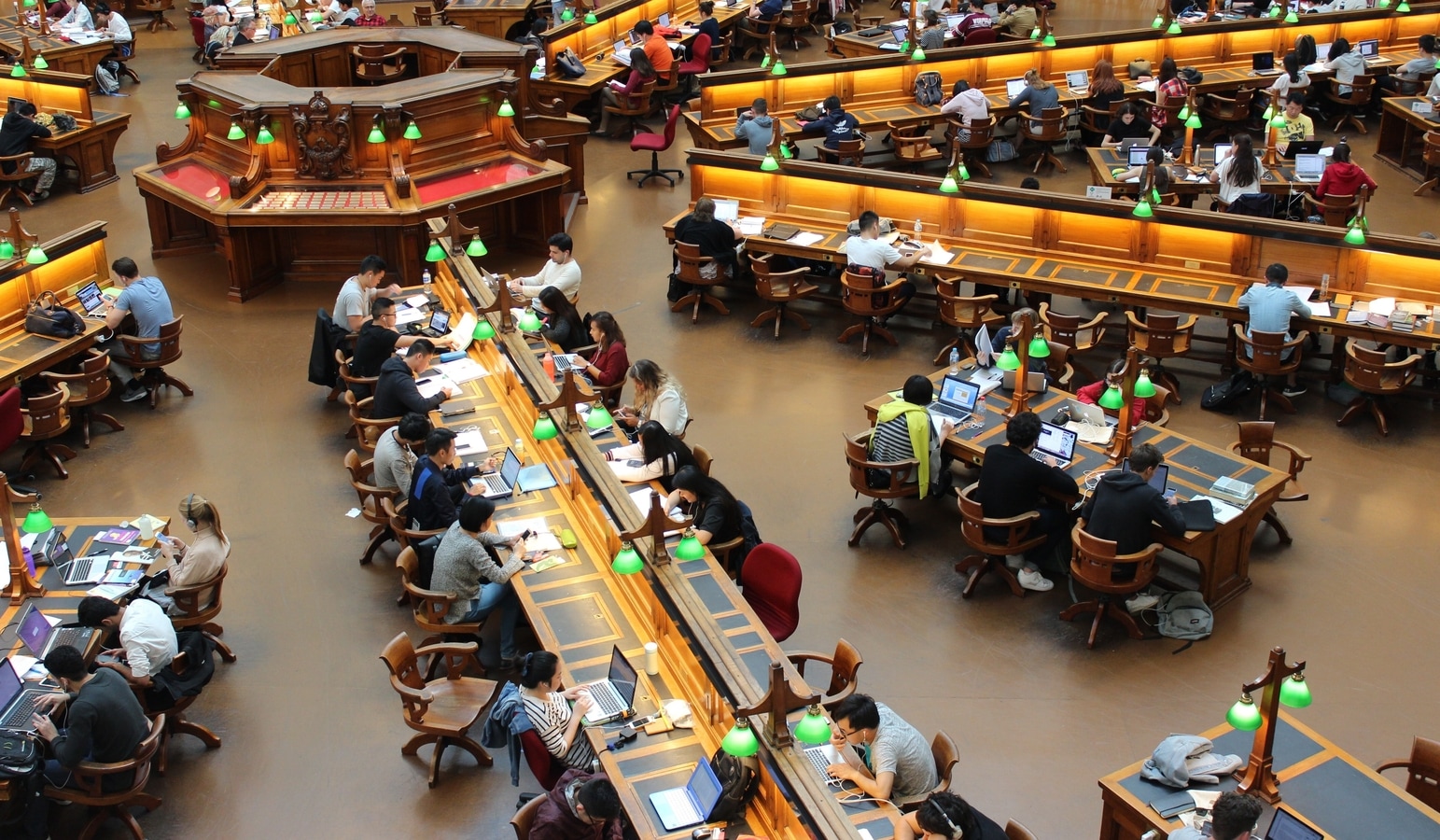 Targetting RRB JE exam? Know about the 5 best apps to clear this exam