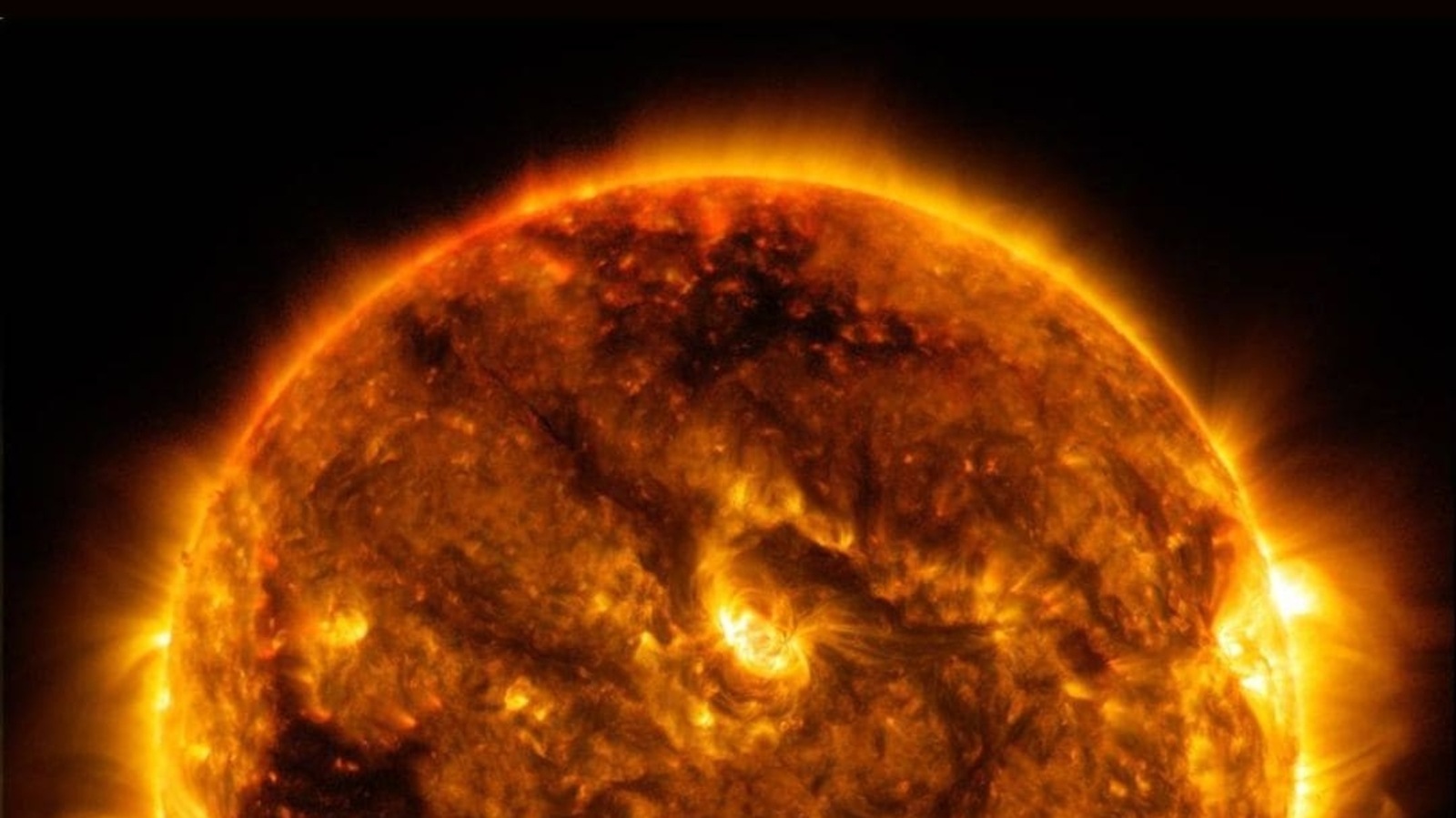 Aditya-L1 mission: ISRO achieves historic success, snaps amazing solar ...