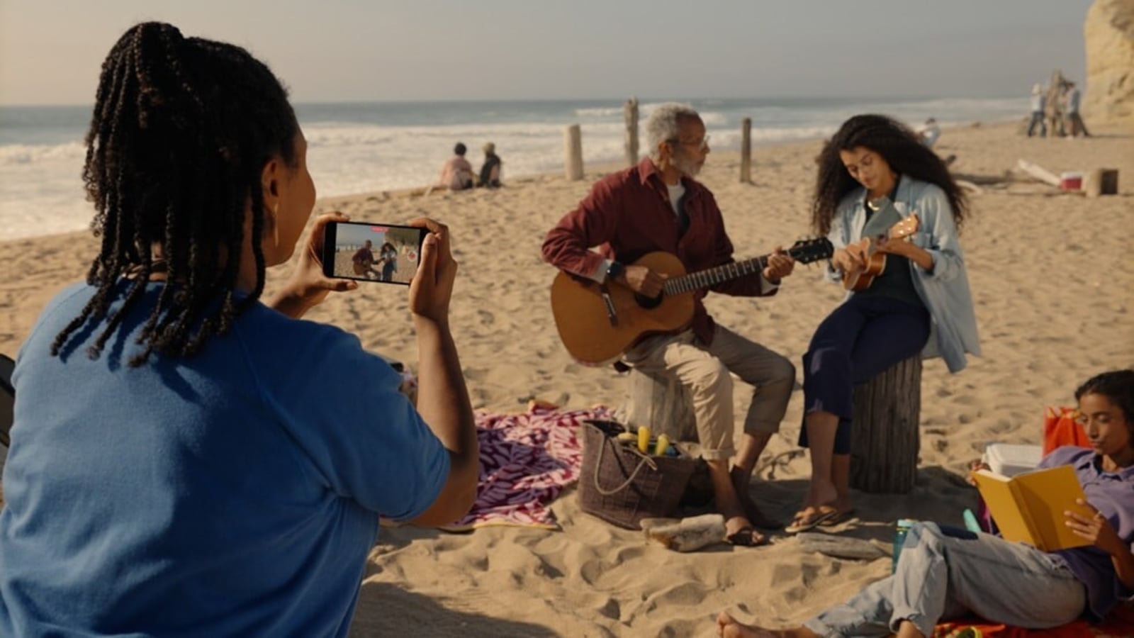 iPhone 15 Pro spatial video feature out with iOS 17.2; Know to use it ...