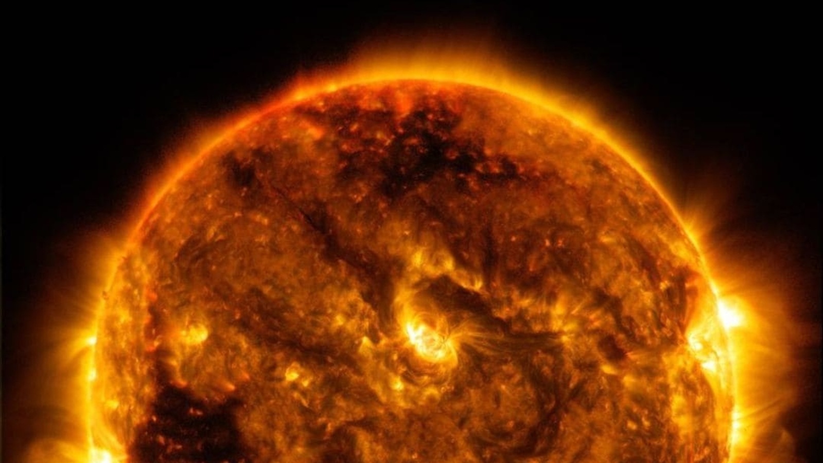 Solar storm strike on Earth possible today as CME likely to deliver ...