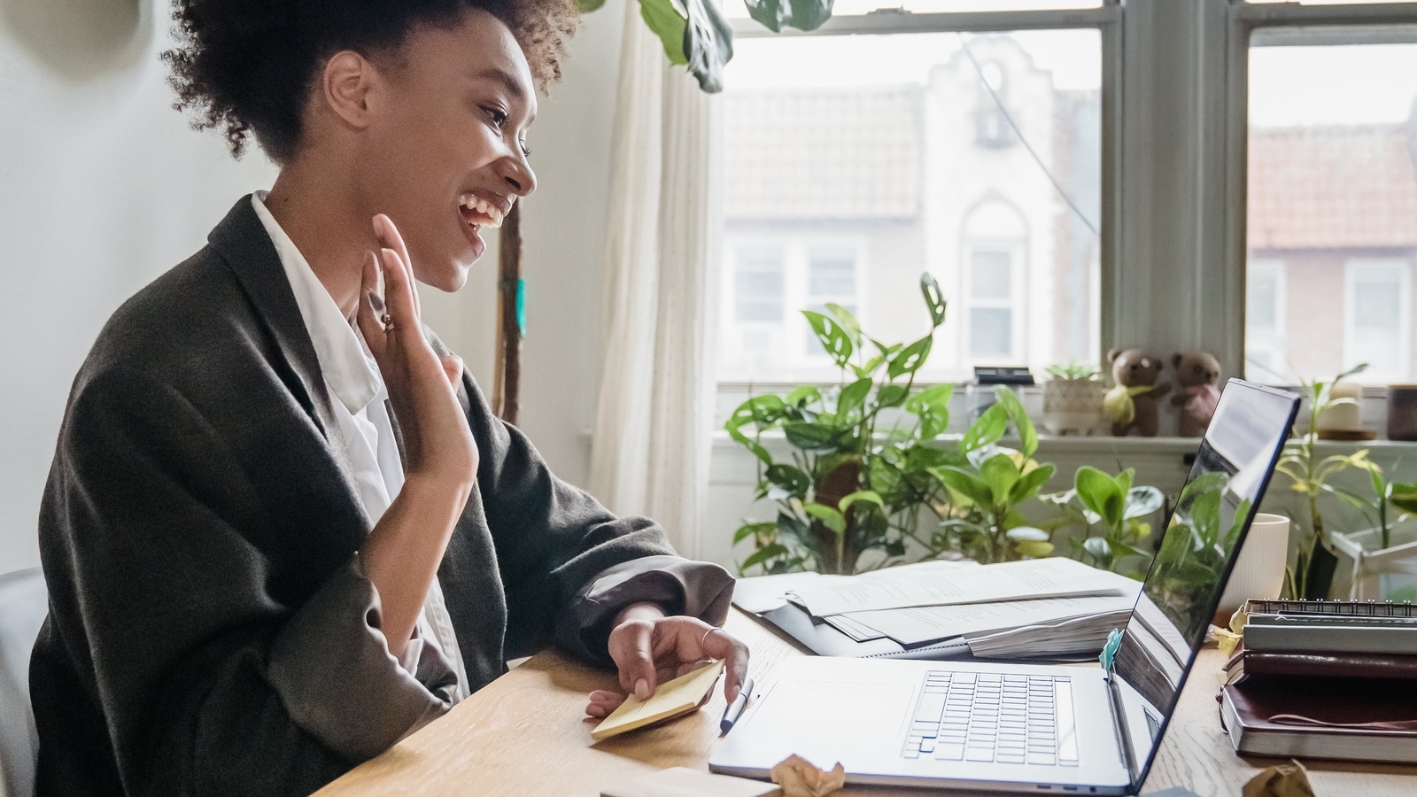 Meet Jamie AI assistant and know how you can make summaries and meeting ...