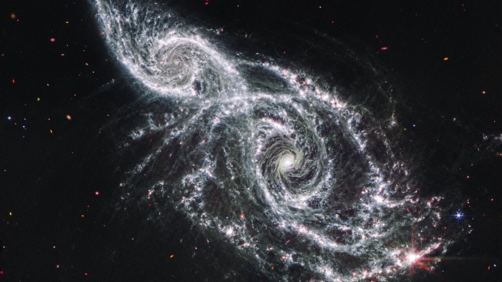 7 stunning images of merging galaxies captured by NASA James Webb Space ...