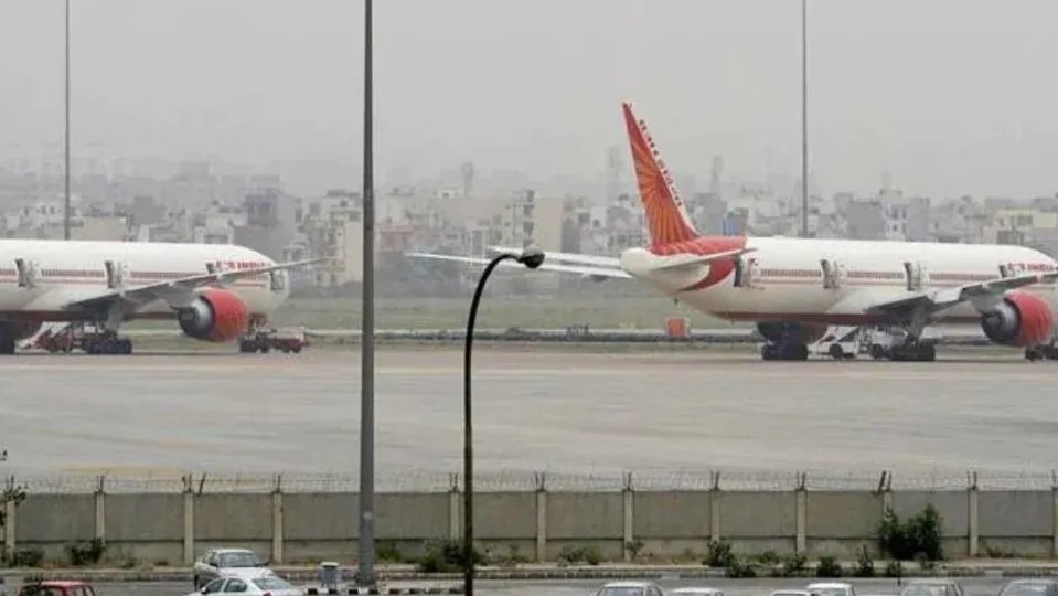 విమానాల సర్వీస్ కాలం ఎంత? కాలం చెల్లితే ఏం చేస్తారు? ఈ స్టోరీ చదవండి ...