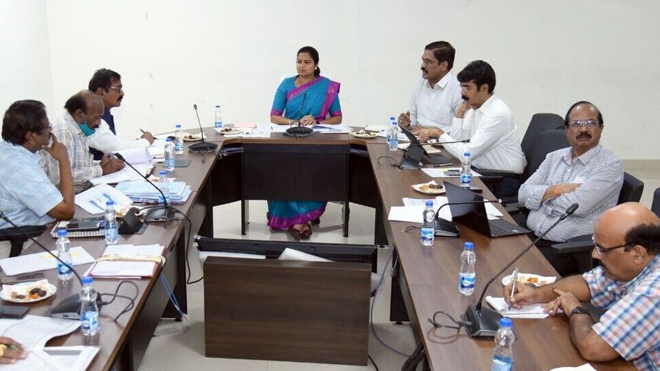 Primary Health : ప్రాథమిక ఆరోగ్య రంగంపై భారీ ఖర్చు….అయినా నిరుపయోగం ...