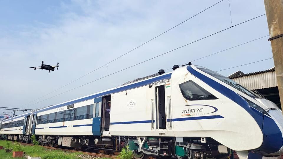 Vande Bharat express: రికార్డు బ్రేక్ చేసిన వందే భారత్ ఎక్స్‌ప్రెస్-0100 kmph in 52 seconds made ...