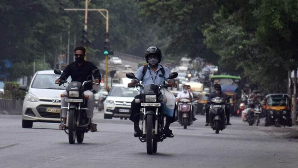 బైక్ నడిపేటప్పుడు ఈ విషయాలు తప్పక గుర్తుంచుకోండి.. లేకపోతే భారీ జరిమాన ...