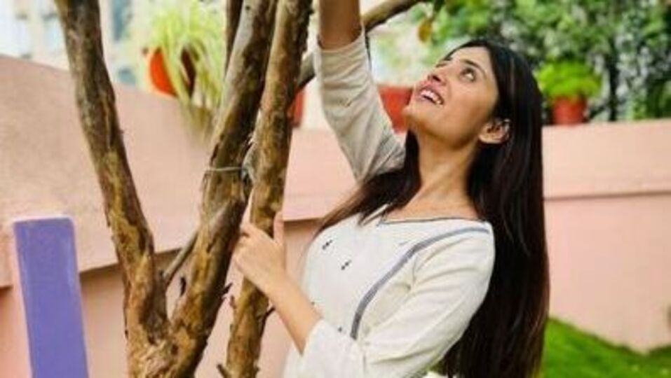 TV actor Vaishali Thakkar : ప్రముఖ టీవీ నటి వైశాలి ఠక్కర్ ఆత్మహత్య!-mp ...