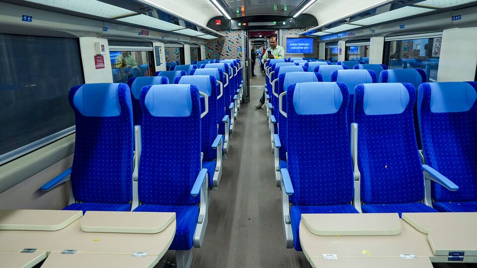 South India's first Vande Bharat Express: 11న దక్షిణాదిన తొలి వందే భారత్ పరుగు-south india first ...