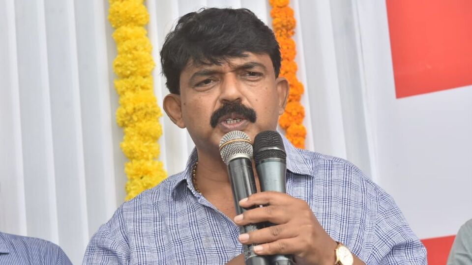 Perni Nani On Chandrababu: ఎన్ని జాకీలు పెట్టి లేపినా లేచే పరిస్థితి లేదు..-ex minister perni ...