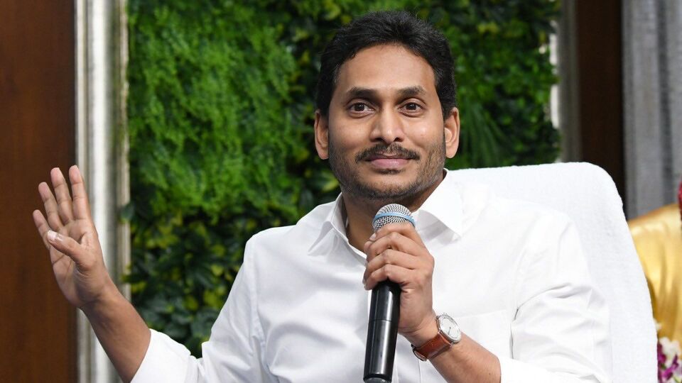 CM Jagan Kadapa tour: సొంత జిల్లాకు CM జగన్.. 3 రోజుల పాటు పర్యటన, షెడ్యూల్ ఇదే-ap cm ys jagan 3 ...