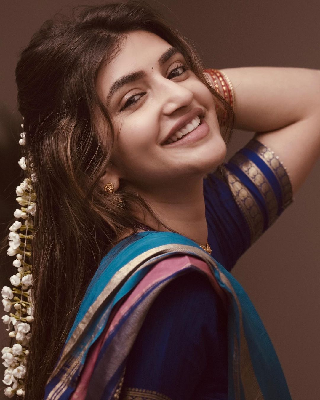 Sreeleela In Traditional Look: ట్రెడిష‌న‌ల్ లుక్‌లో క‌ట్టిప‌డేస్తోన్న ...